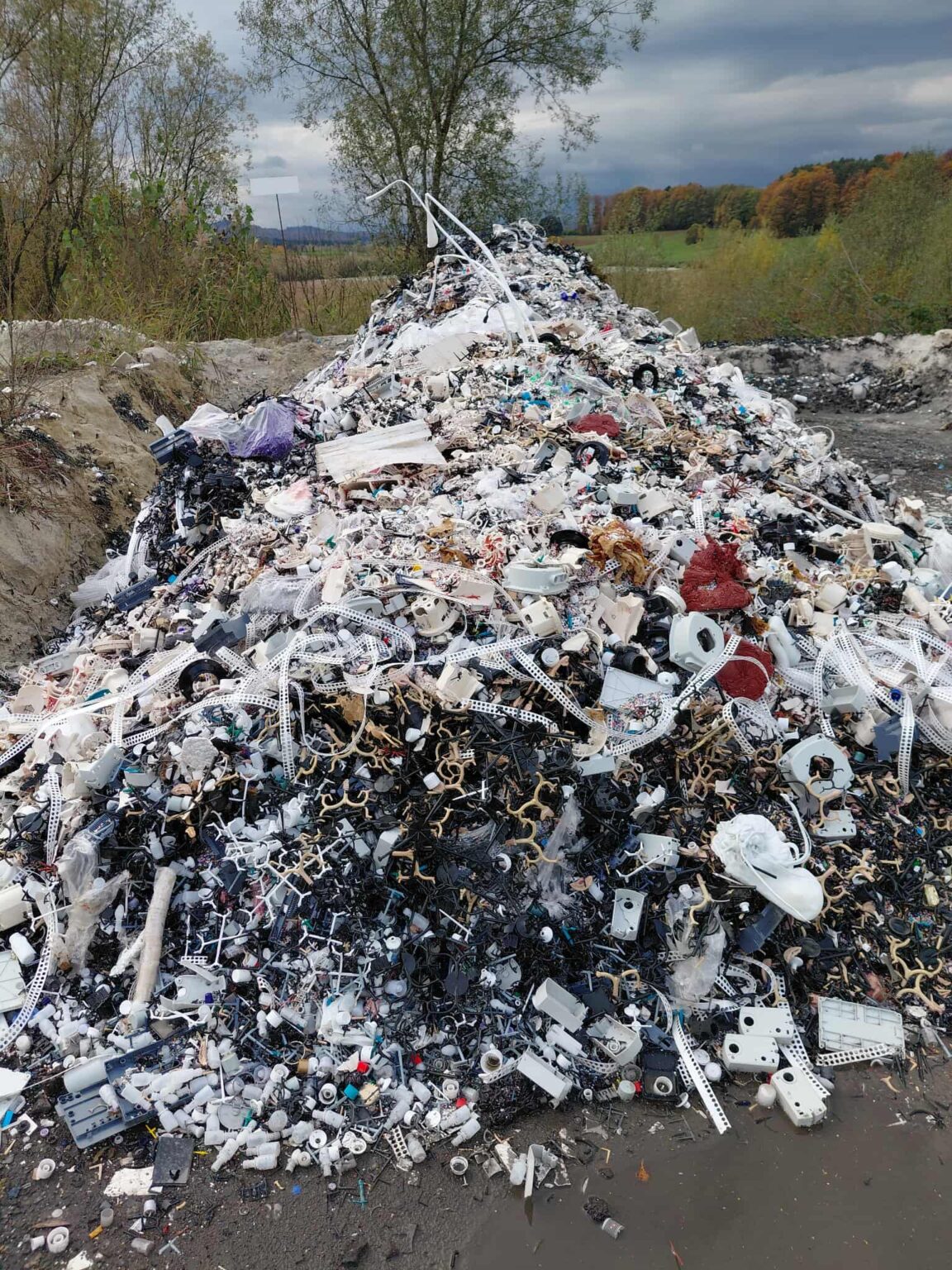 ŽUPAN dr. MILAN BALAŽIC V MORAVŠKI DOLINI PLEŠE SAM S SEBOJ – Moravče ...